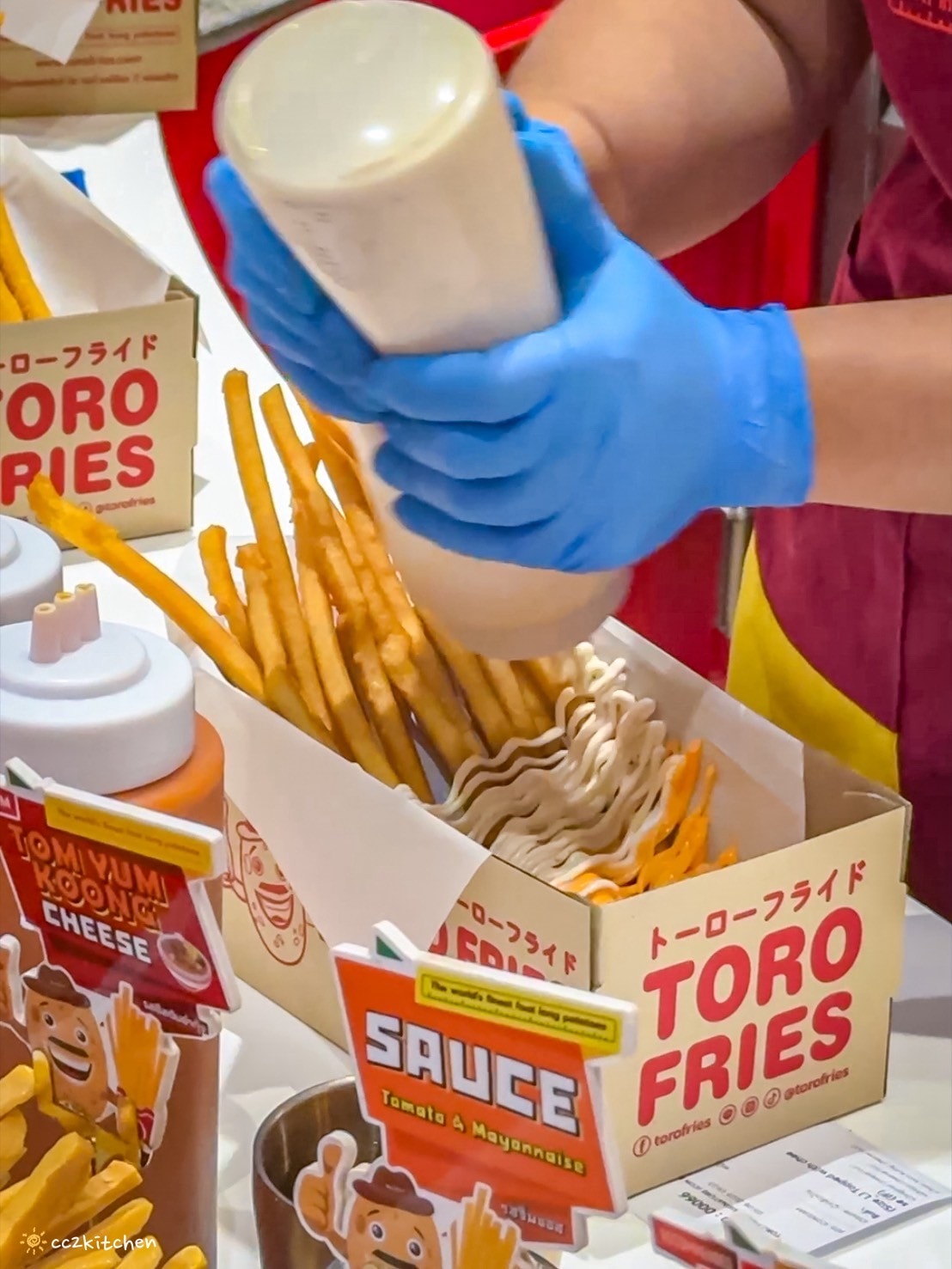 【2026泰國自由行】泰浮誇！「Toro Fries Signature」泰國曼谷必吃長達30公分的起司薯條～隱藏ICONSIAM 暹羅天地的 ...